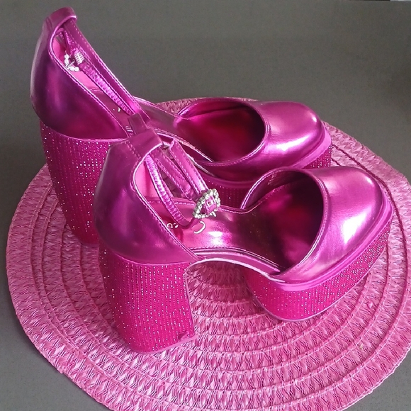 Circus Newyork | Shoes | Shiny Fuchsia Platform Heels | Poshmark